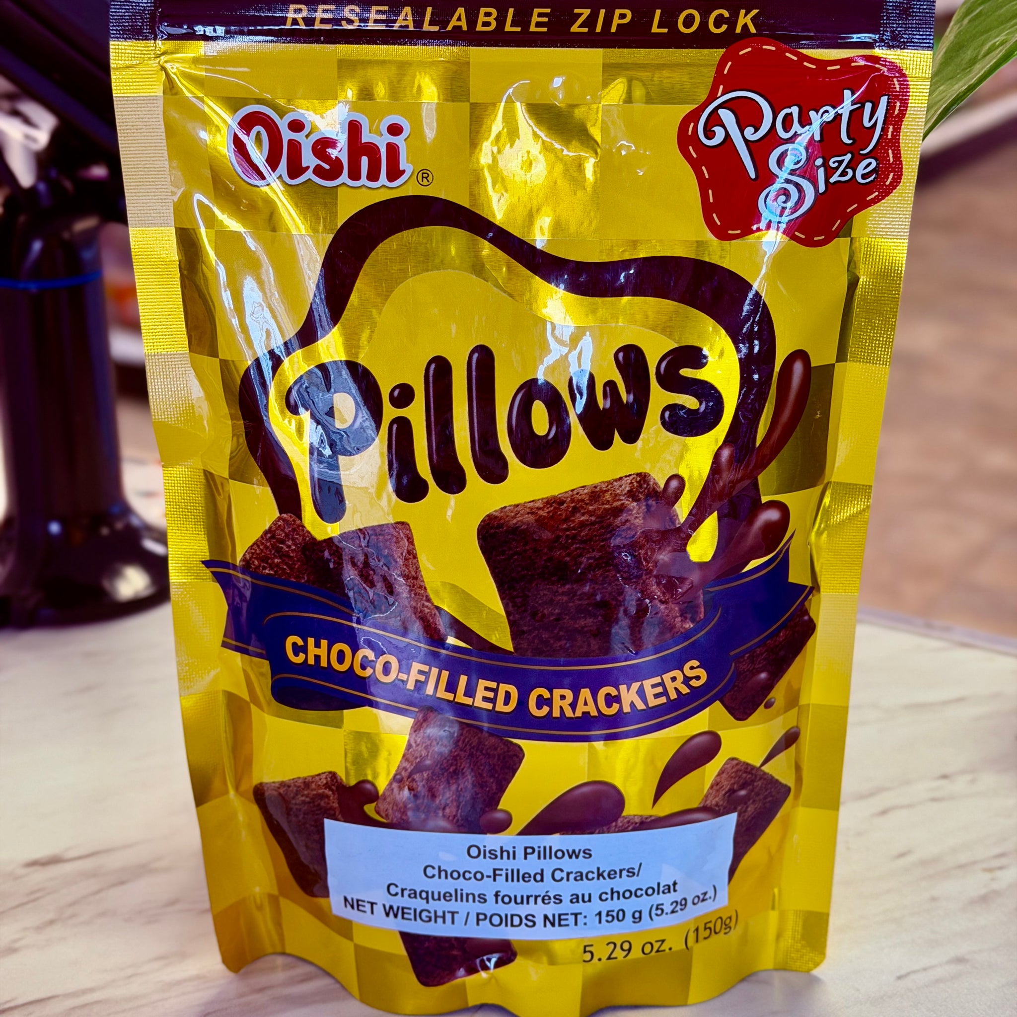 Oishi – Pillows Choco-Filled Crackers (150g) – Panda Foods